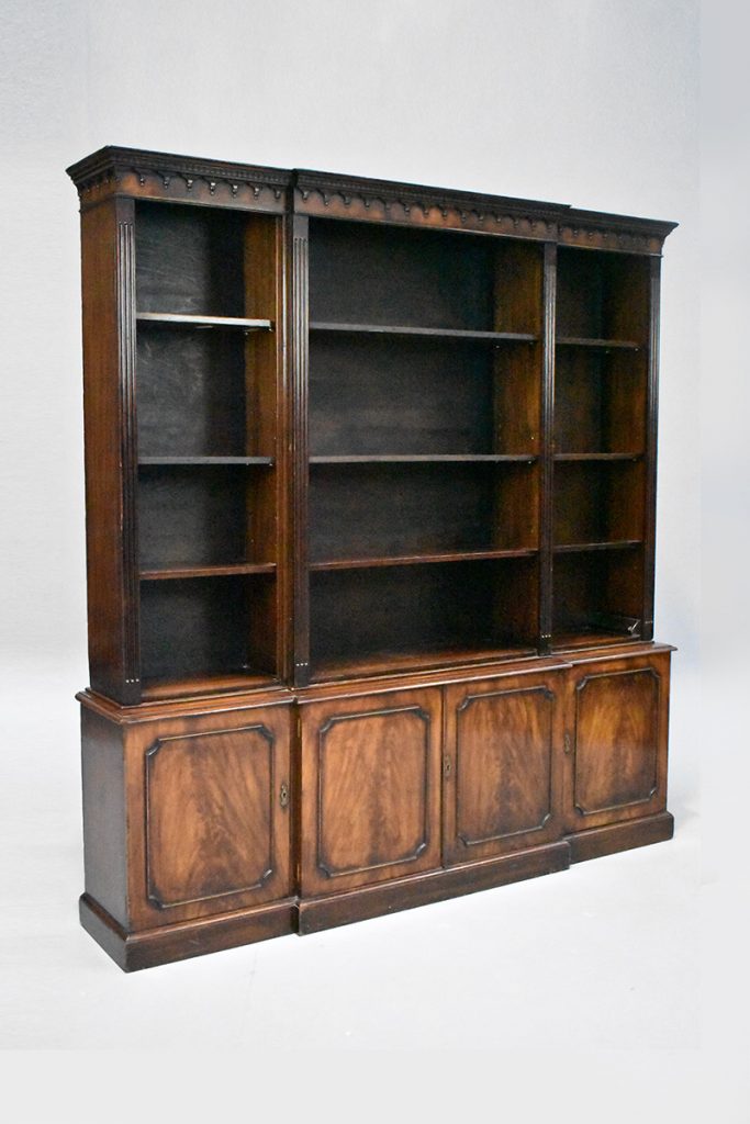 Open Top Mahogany Break Front Bookcase – The Classic Prop Hire Company
