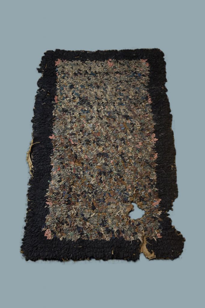 4'6" x 2'6" Black Ground Rag Rug - The Classic Prop Hire Company