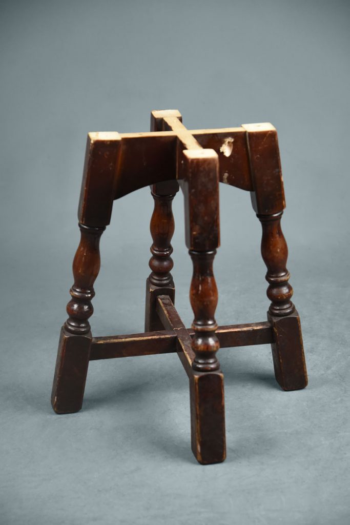 Oak Low Bar Stool Base Only With Cross Stretcher - The Classic Prop ...